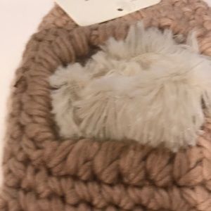 Lemon | Accessories | Nwt Lemon Knit Slippers With Faux Fur Lining ...